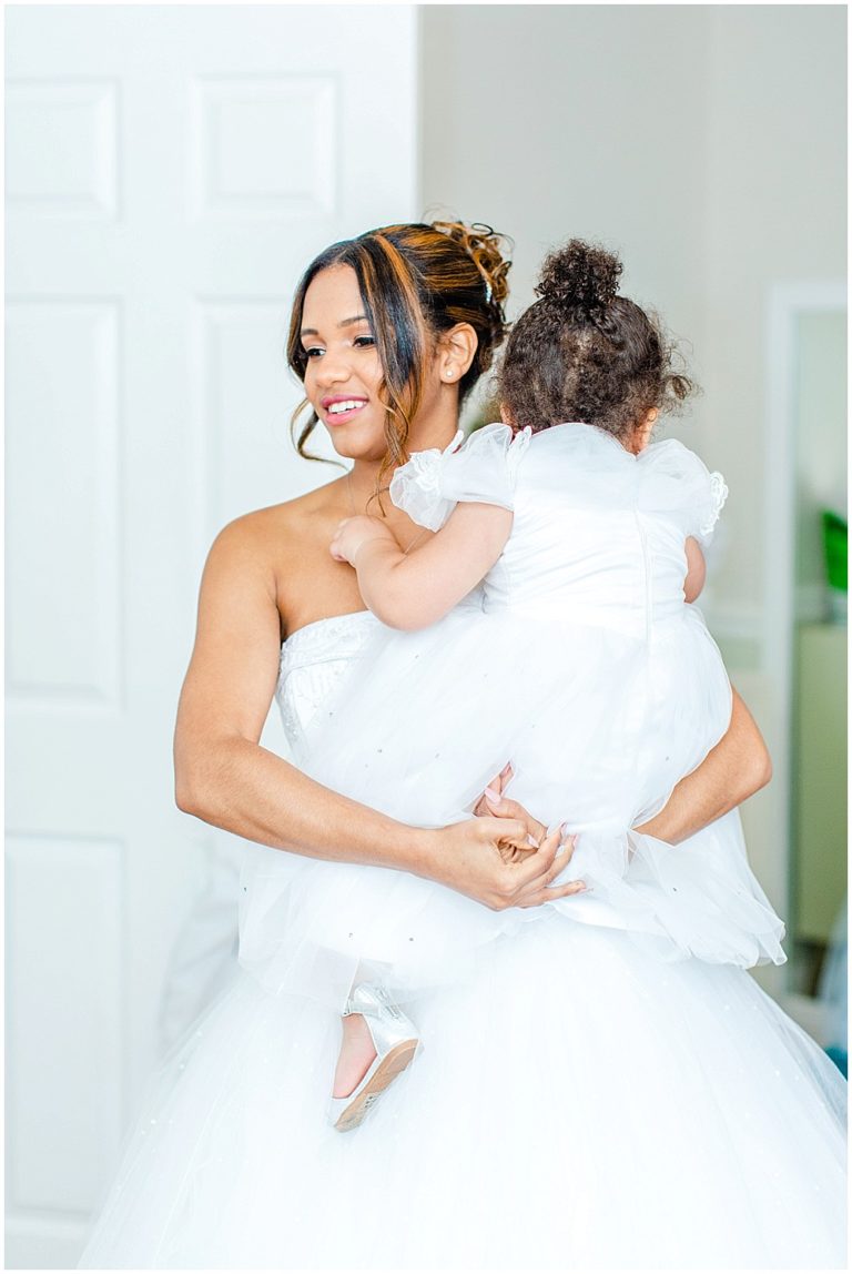 Blue & Silver Bay Wedding | Chesapeake Charm Photography